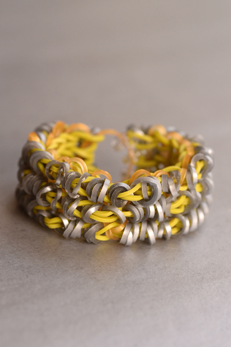 How To Make A Rainbow Triple Single Rainbow Loom Bracelet How To Teach 
